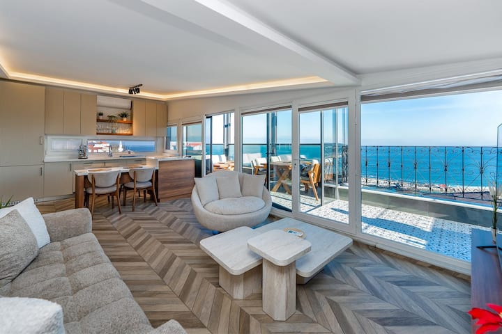 Seaside Elegance Penthouse 20 Min To Ist Airport - Aéroport International d'Istanbul (IST)