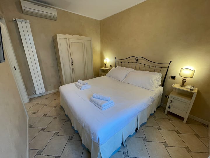 Garda Lake – Giardino, Lago E Piscina - Padenghe Sul Garda