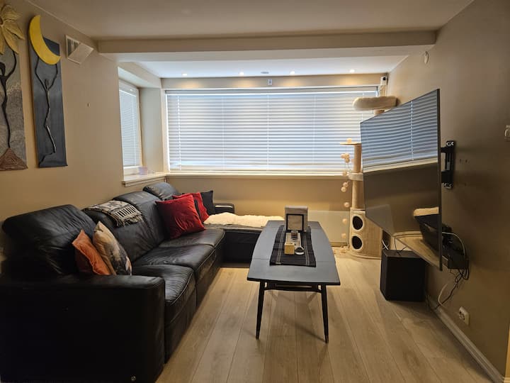 Weekend Escape | Private Jacuzzi & 75" Tv - Oslo