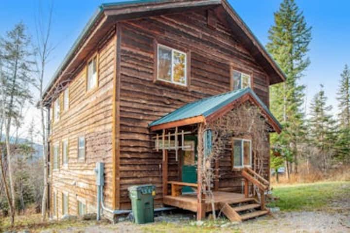 3 Bedroom Cabin, Mountain & Lake Views, Glacier - Bigfork, MT