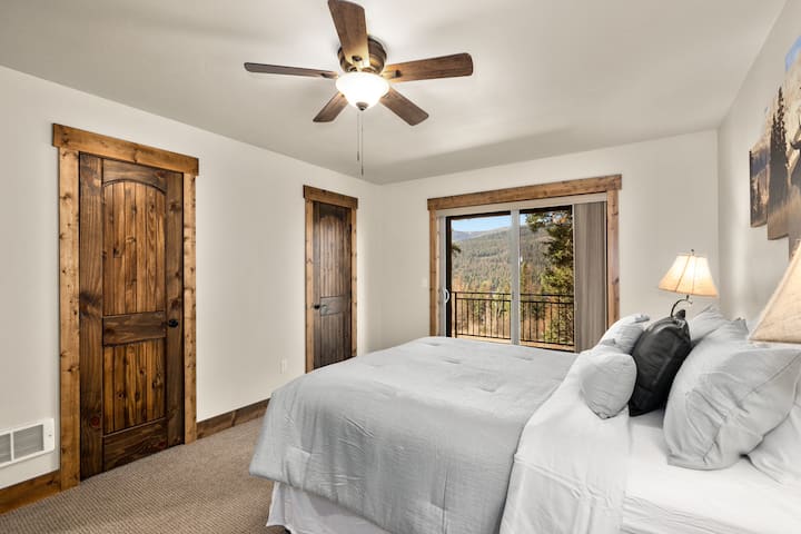 Lakeview Cabin, Lake And Mountain Views - Bigfork, MT