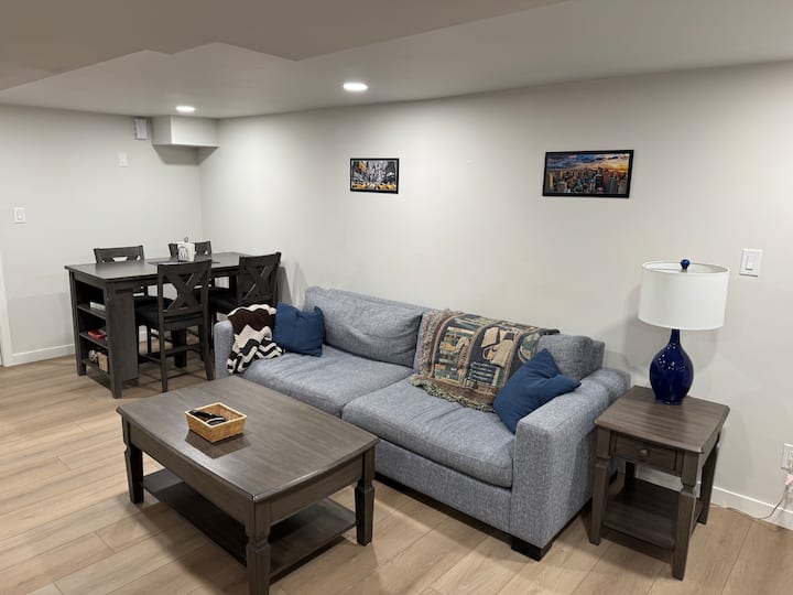 Varsity View Basement Suite - Saskatoon