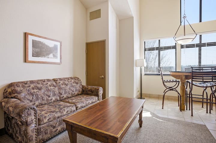 Free Waterpark! Villa W/ Loft @ Chula Vista - Wisconsin Dells, WI