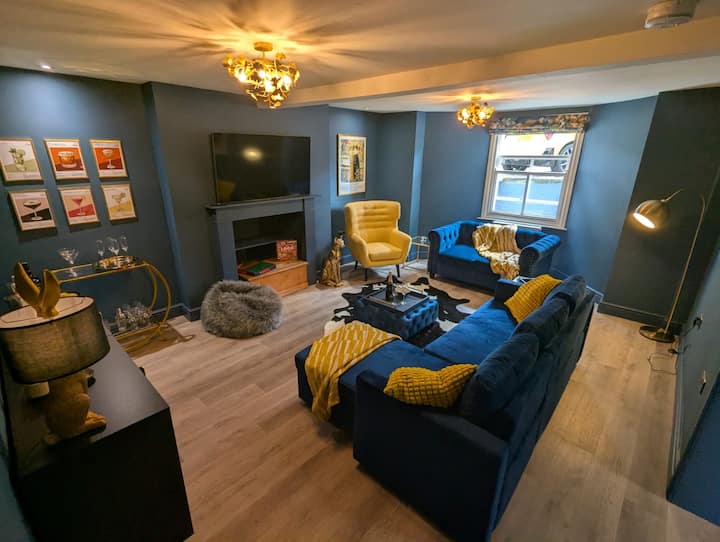 Spacious 2-bed Flat. Free Parking. Dog Friendly - Cheltenham