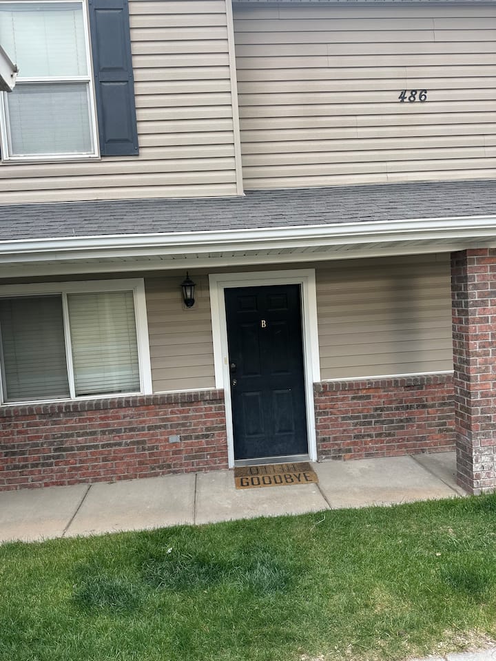 Cozy Townhome - Pocatello, ID