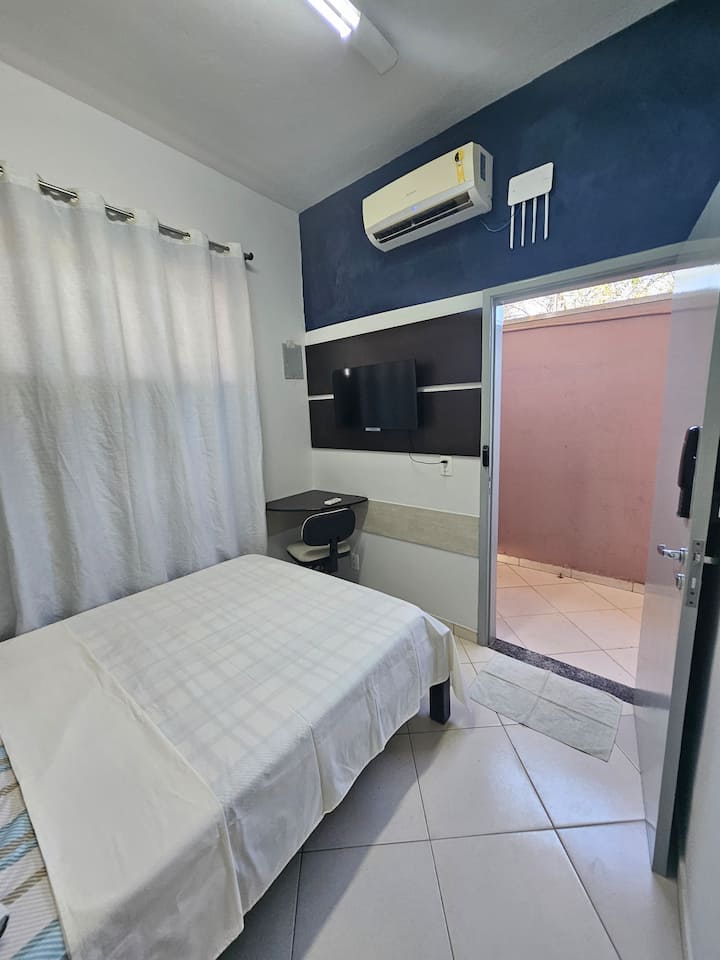 Micro Casa Charmosa No Bairro Cazeca - Uberlândia