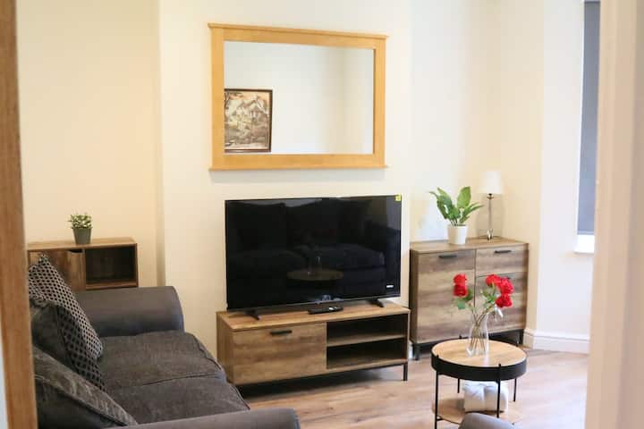 Chepstow House By Tŷ Sa -  Ideally Located By Icc - Newport