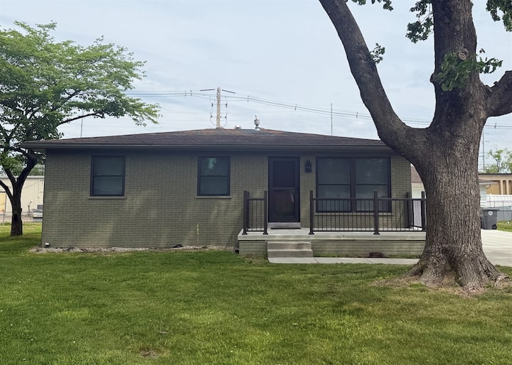 Harrison Place - Located On Evansville's Eastside - Evansville, IN