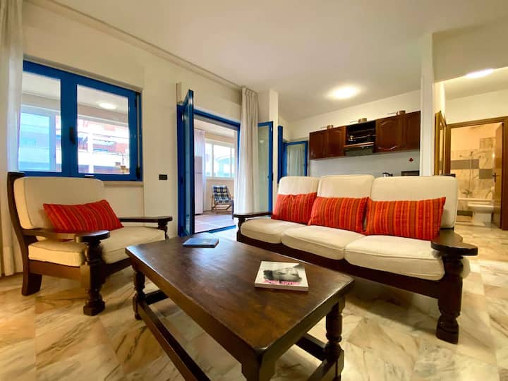 Ebony Wood House Sabaudia - Sabaudia