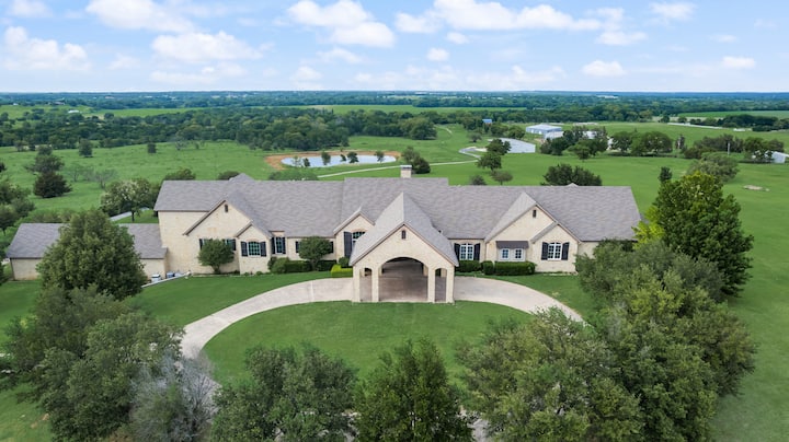 5bd Luxury Home | Pool | Car Garage | Denton - 덴턴
