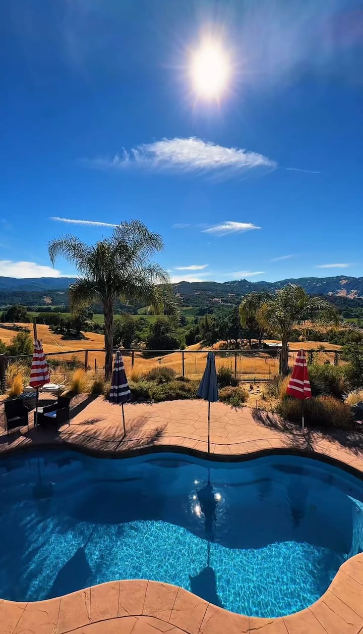 Estate Room With Pool, Hot Tub & River Access - Russian River, CA