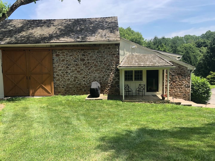 Quiet Barn Apartment On Horse Farm - Malvern, PA