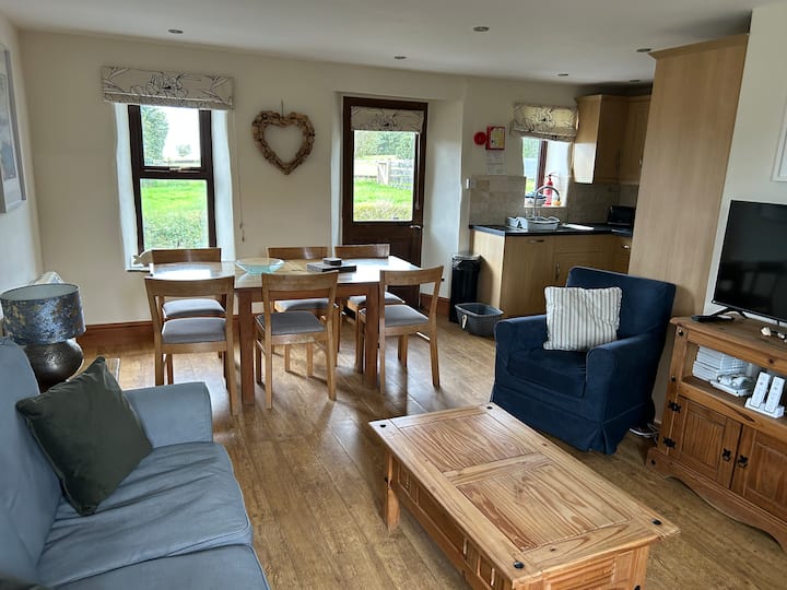 Granary @ Ivyleaf Barton - Cottage With Sea Views - Bude