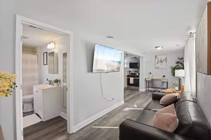 Cozy 4bd 2ba Home Near Downtown / Metra - Lake Forest, IL