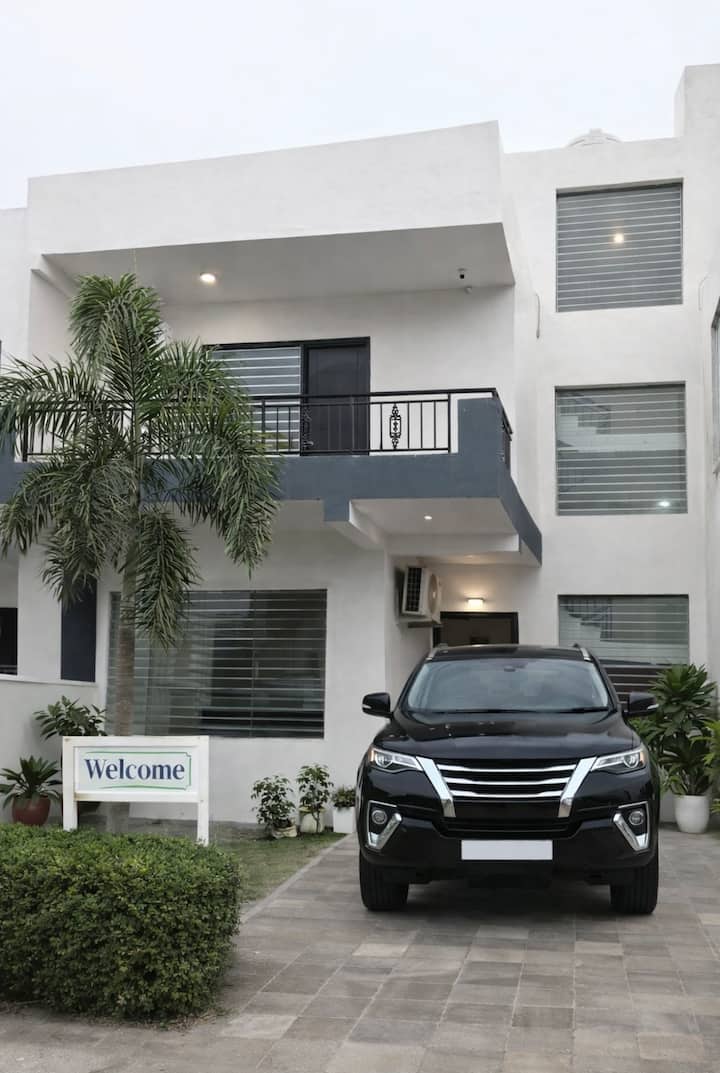 Premium 2bhk Villa With Kitchen Near Prem Mandir - Vrindavan