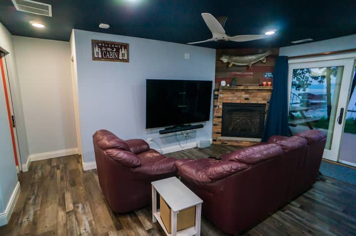 Only 50ft From The Lake - Luxury Modern Lake Home - Bemidji, MN