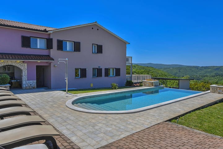 A Fantastic Pool Villa With A View - Rabac