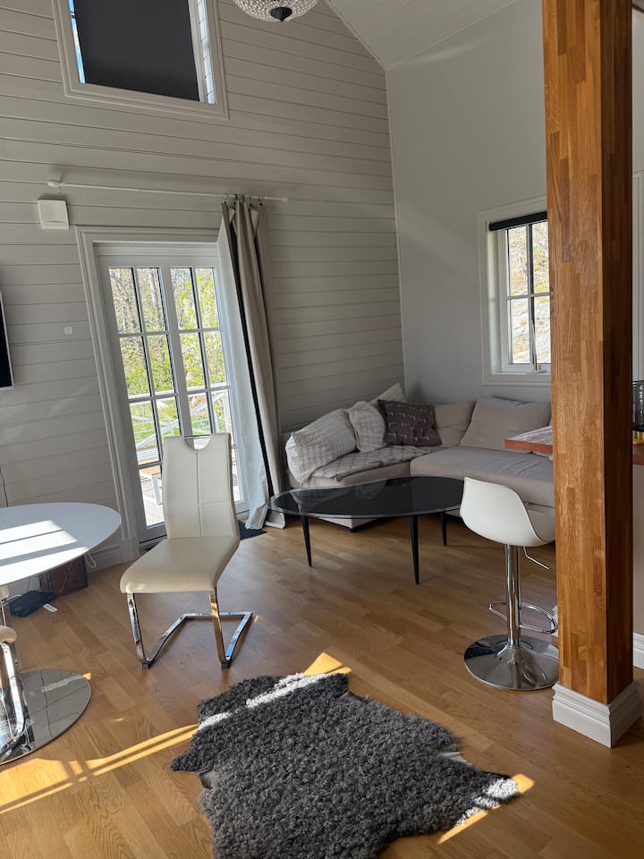 Eget Hus På Natursköna Drottningholm. - Estocolmo