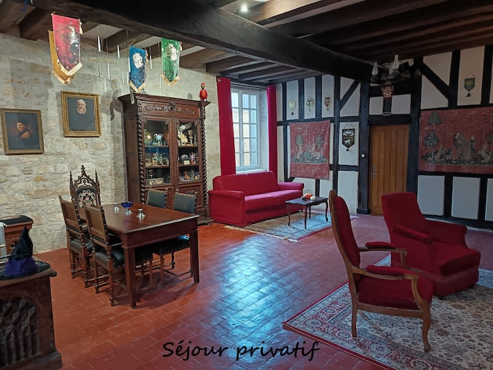 Suite Des 7 Sorciers Nuit Dans Une Chapelle (86m2) - Bourges