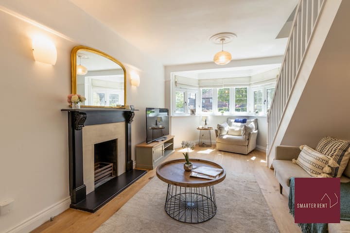Richmond, Two Bedroom Flat, Free Parking - Hounslow