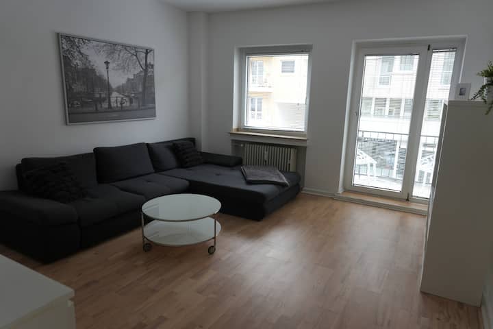 Wohnung Mit Terrasse | Nähe Messe & Altstadt - Düsseldorf