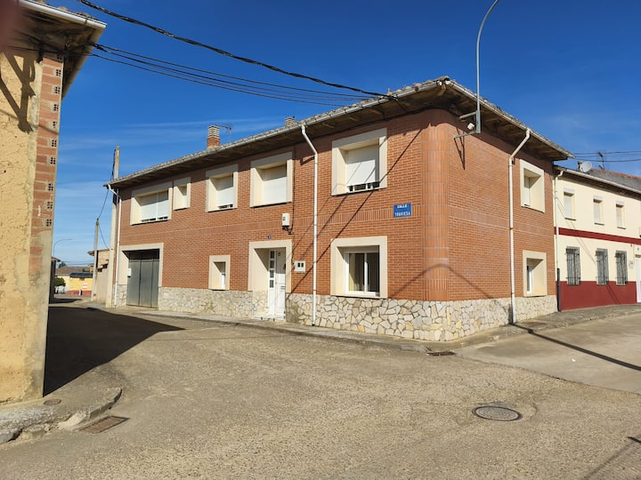 Casa Entera - Valencia de Don Juan