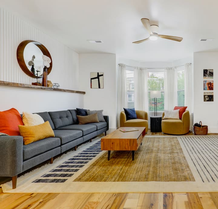 Fabulous Remodeled Home In The Middle Of It All - Lancaster, PA
