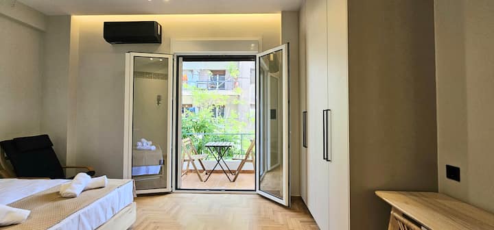 Homoo Athens Center Lux Apt (3 Bd, 2wc) - 300mbps - Athens
