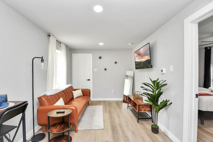 Modern | 5 Mins To Downtown| Free Parking - Houston, TX