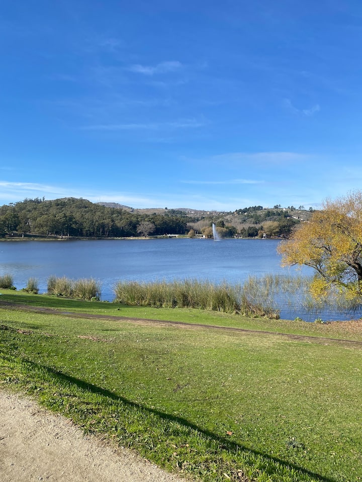 Frente Al Lago Del Fuerte / Parking / Pet Friendly - Tandil