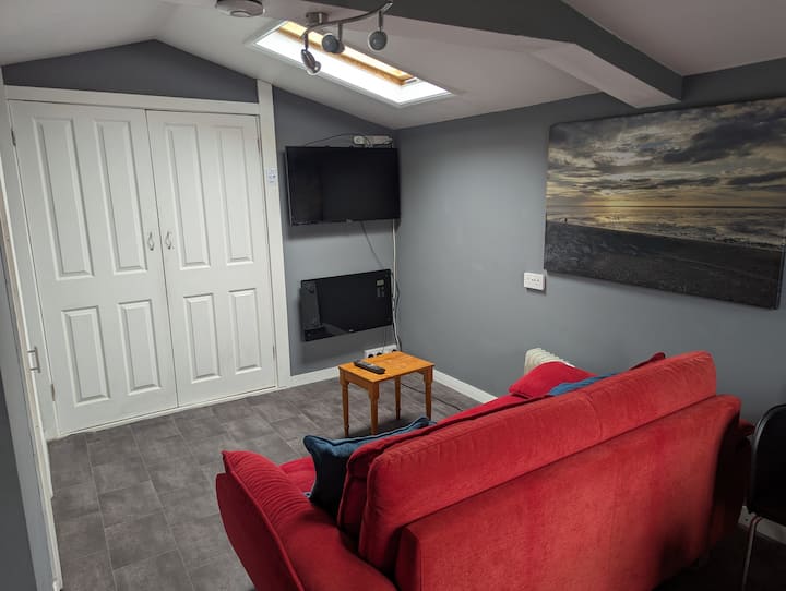 Conifers' End - The Cabin - Heacham