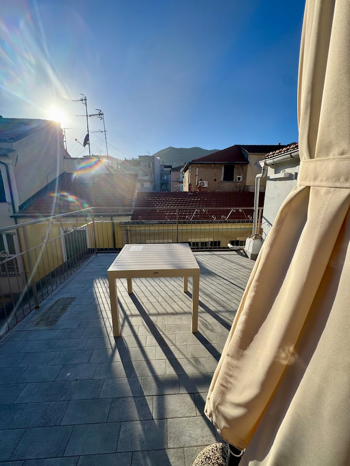 Attico Con Terrazza Alassio 
A/c Wi-fi - Alassio