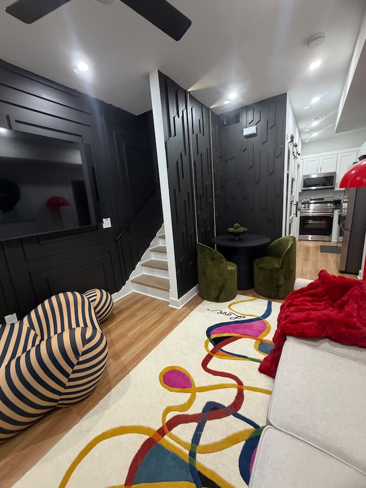 New Micro Home - Sleeps 6 - Minutes From Airport - Union City, GA