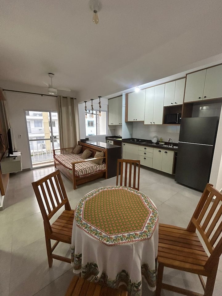 Apartamento 2 Quartos C/ Ar - Próximo Ao Centro. - Paraty