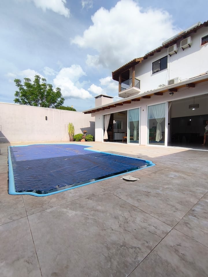 Mansão Em Chapecó, Com Piscina E Mesa De Sinuca! - Chapecó