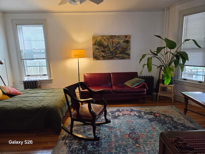 A Private Suite Minutes From Manhattan - Staten Island, NY