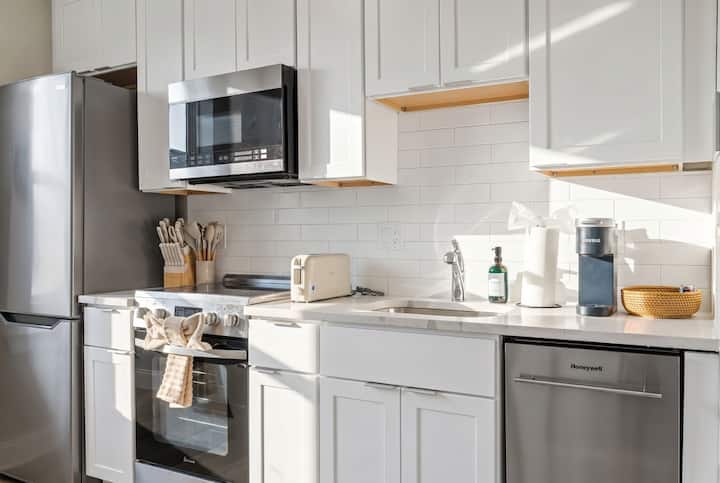 Modern Corporate Stay | Heart Of Downtown Boston - Boston, MA