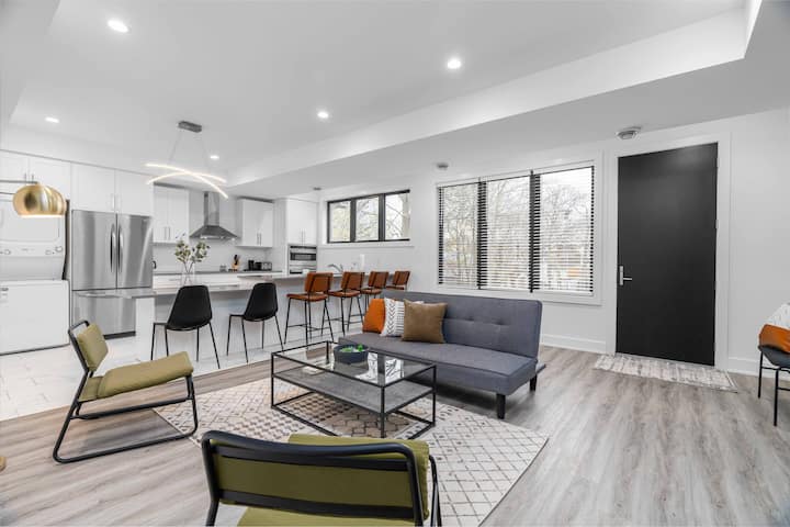 Trendy Central London - Parking/wifi/2bed - London, Ontario
