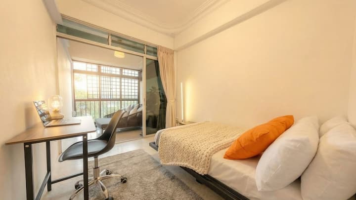 Cosy Premium · Quiet · 1 Min Walk Lentor Mrt - Singapore