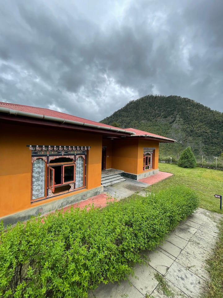 Cozy Cottage With Twin Single Beds - Bhutan