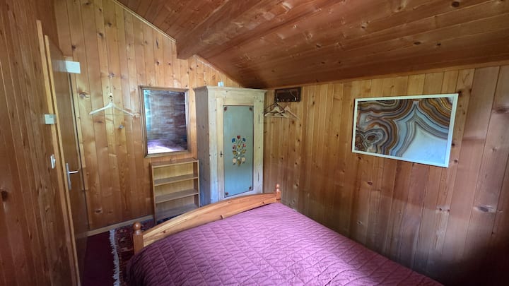 Chambre, Salle De Bains Privée, Salon De Jardin. - Leysin