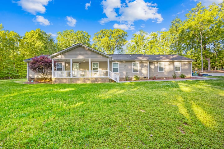 Beautiful Vacation Rental Full Private - Midland, NC