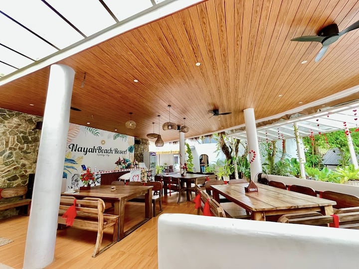 Nayah Beach Resort Sipalay Executive Room 1 - Sipalay