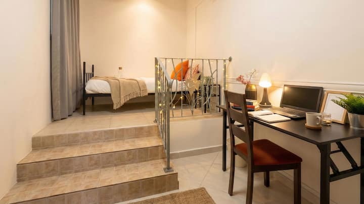 Standard Room · Jurong East Mrt · Nus/ntu - Singapore