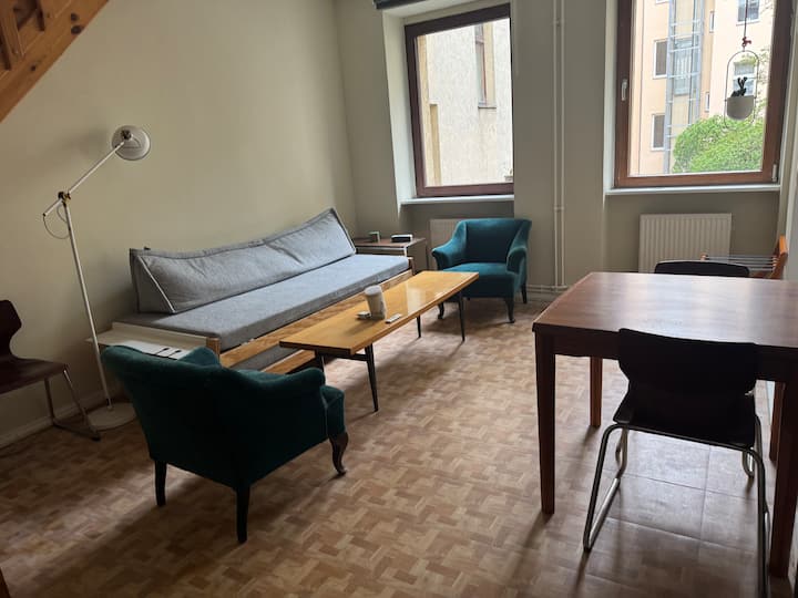 2 Zimmer Maisonette Wohnung In Kreuzberg - Berlin