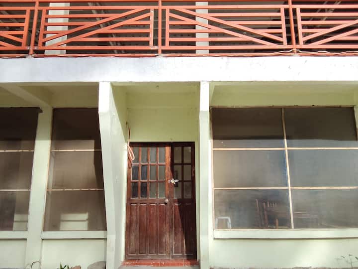 Jespera Yellow House - Cagayan de Oro