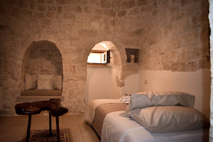 Trullo Olivastra (Giù) - Locorotondo