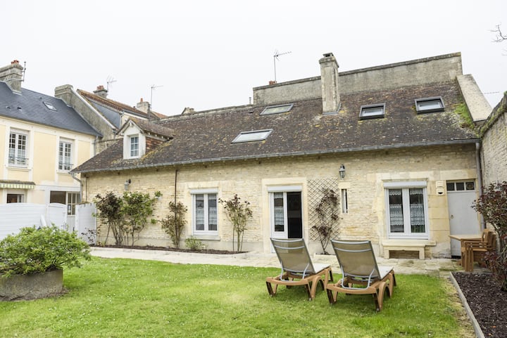 Magnifique Maison De Caractère Avec Jardin Privé - Luc-sur-Mer