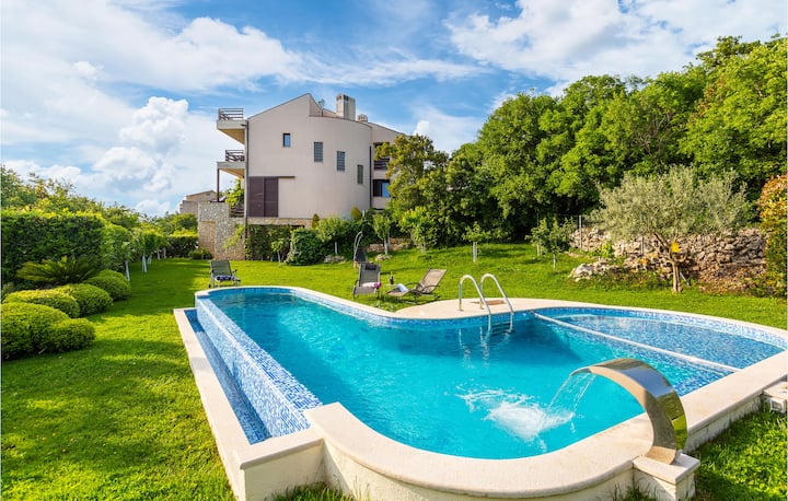 Cozy Home In Crikvenica - Crikvenica