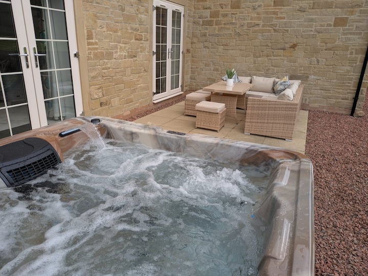 Luxury Countryside Retreat With Hot Tub - Rothbury